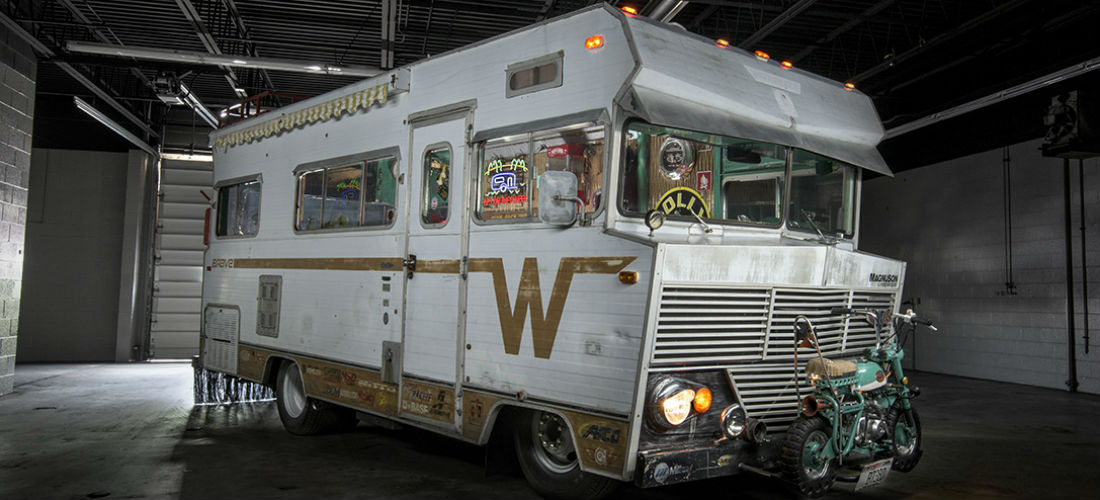 Dit is dé camper om met je vrienden een roadtrip te maken | MAN MAN