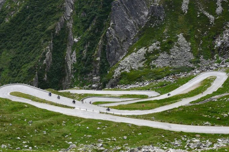 Dit zijn de 5 beste motorroutes ter wereld | MAN MAN