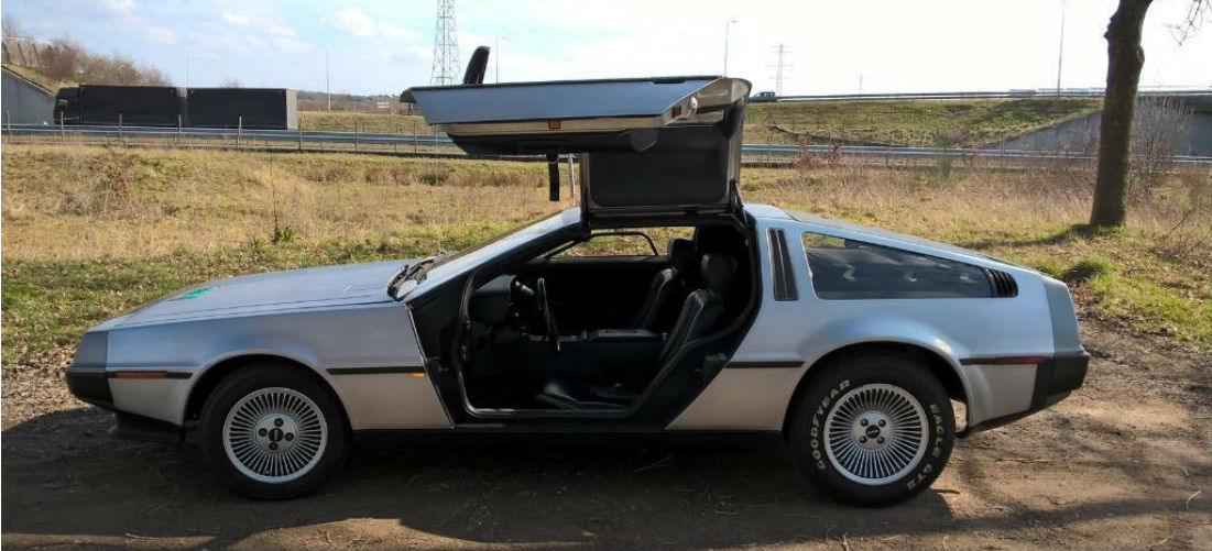 Deze iconische Delorean DMC 12 uit Back to the Future staat nu te koop ...