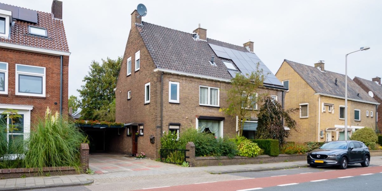 Deze woning op Funda krijgt alle aandacht door zeer unieke badkamer