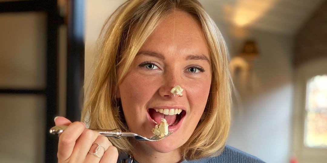 Maxime Meiland deelt foto met héél zwoele blik op Instagram | MAN MAN