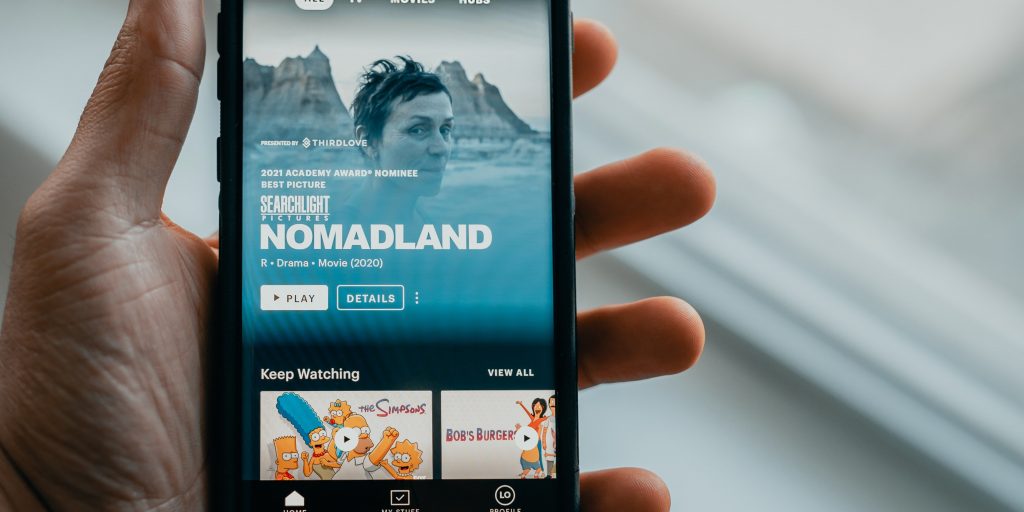 Wat zijn de kosten van abonnementen bij Netflix, Videoland en HBO Max?