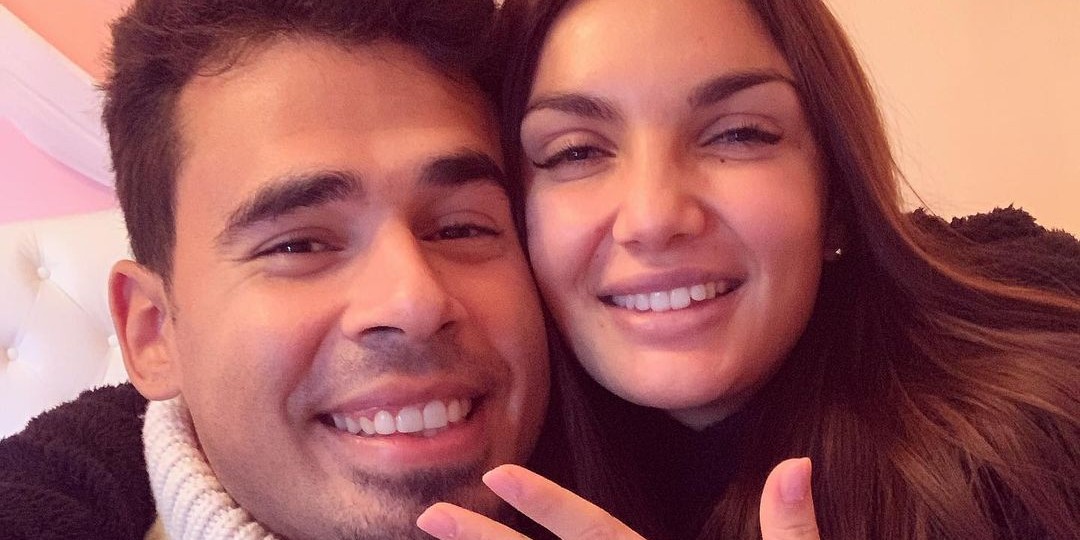 Dj Afrojack en vriendin komen met de schrik vrij: vliegtuig belandde ...