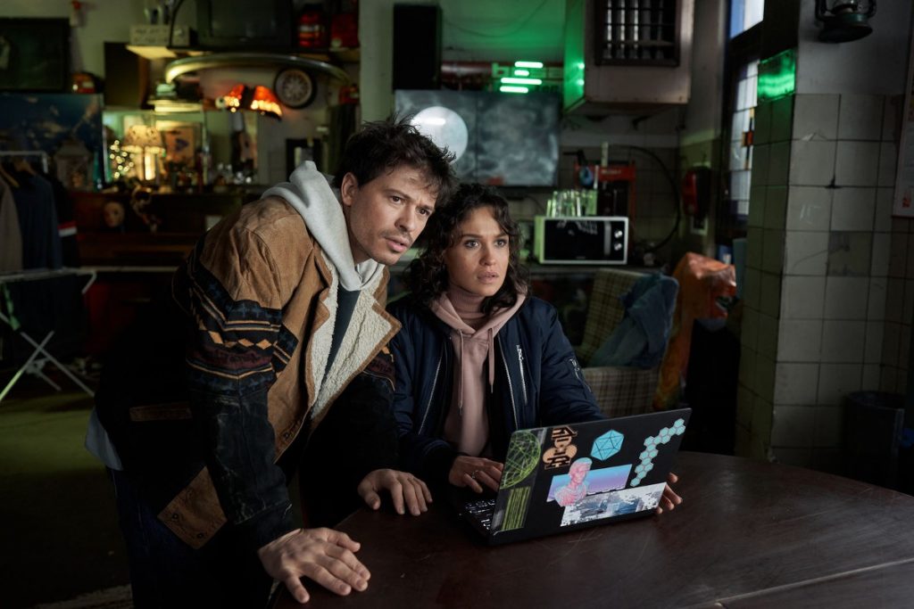 Nieuwe Nederlandse film 'The Takeover' is vanaf vandaag te zien op ...