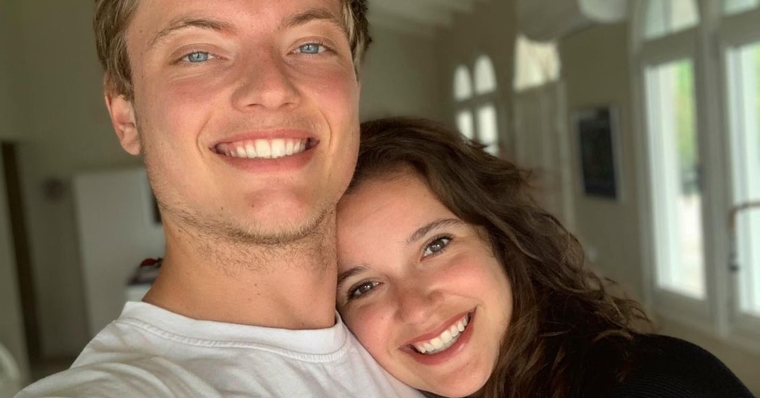 Tim van Rijthoven koopt prachtig, nieuw huis met vriendin