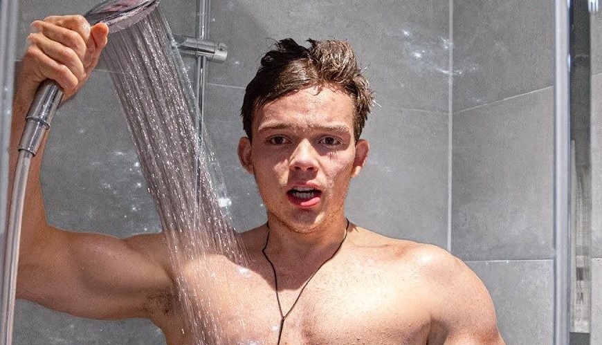 7 redenen waarom je in de ochtend een koude douche moet nemen