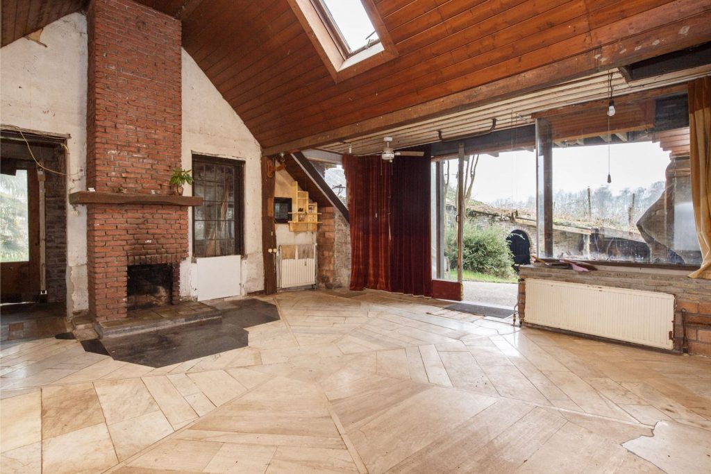 Bouwval mét wijngaard en 3.422 m2 perceel nu te koop op Funda