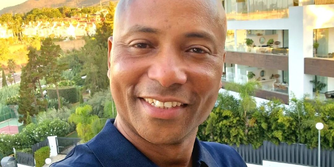 Het gemiddelde salaris van Nederlandse presentatoren | MAN MAN