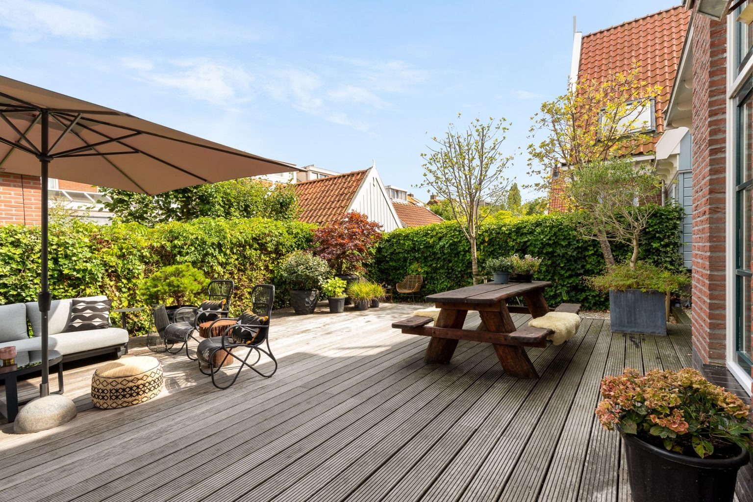 Robert de Hoog koopt luxe landhuis in Amsterdam (foto's)