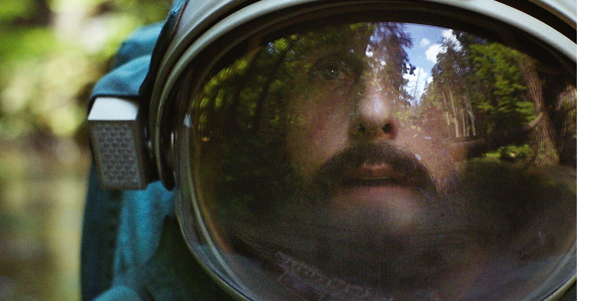 Eerste beelden van Spaceman: Netflix-film met Adam Sandler
