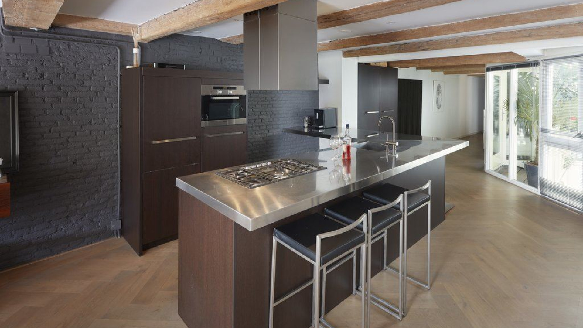 Rondleiding: zo adembenemend mooi woont tv-kok Hugo Kennis