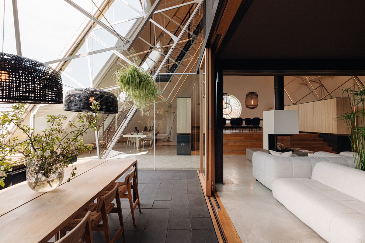 Vader van Roxy Dekker zet loft te koop voor € 6.950.000 op Funda