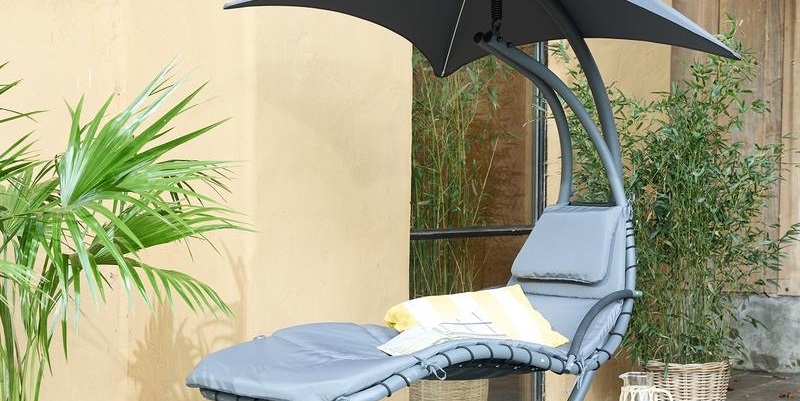 Dit zwevende ligbed (met parasol) van de Action wordt jouw favoriet