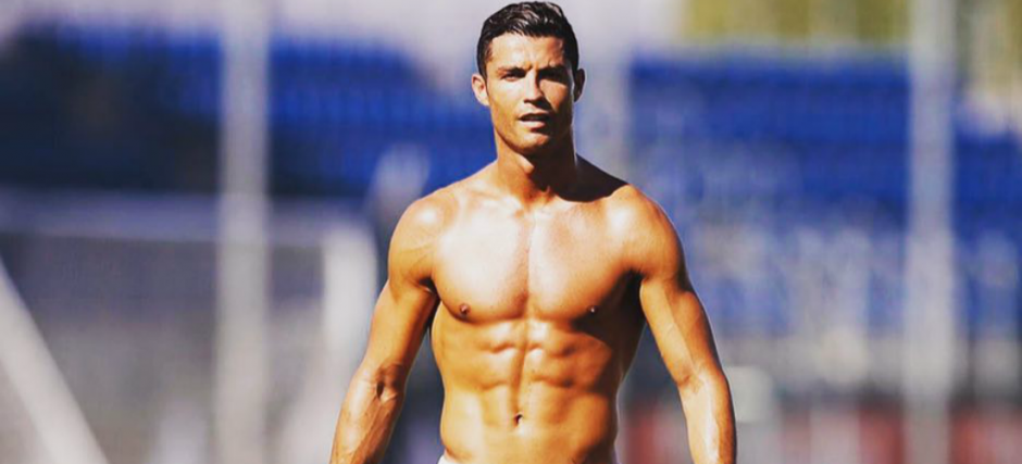 Met deze workout routine blijft Ronaldo ongekend fit | MAN MAN