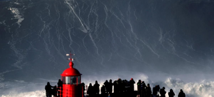 Waanzinnig: Braziliaanse surfer zet het nieuwe wereldrecord voor 'de ...