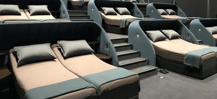 Pathé lanceert 's werelds eerste 'VIP bedroom' bioscoop | MAN MAN
