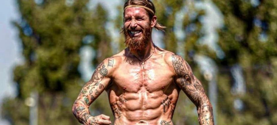 Sergio Ramos houdt zich mega fit met deze zware 'Mr.T work-out'