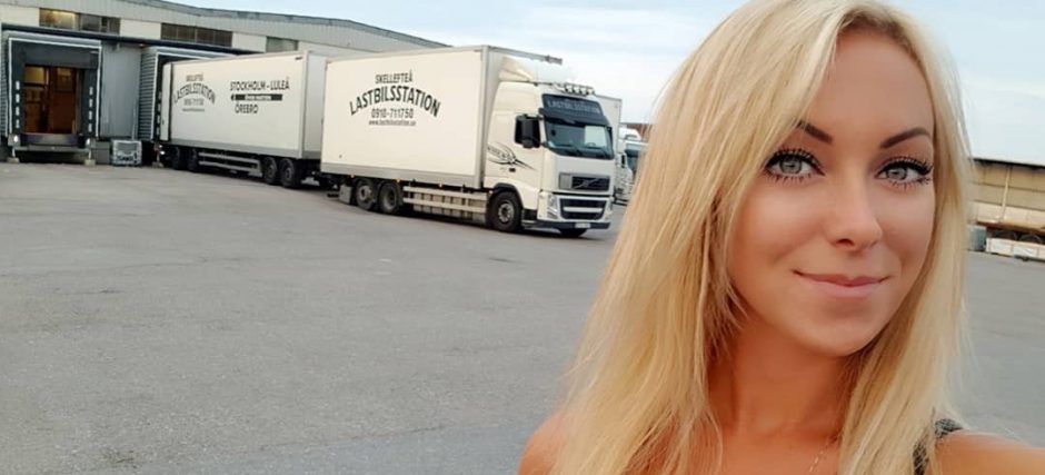 De knappe vrachtwagenchauffeur genaamd Angelica Larsson | MAN MAN