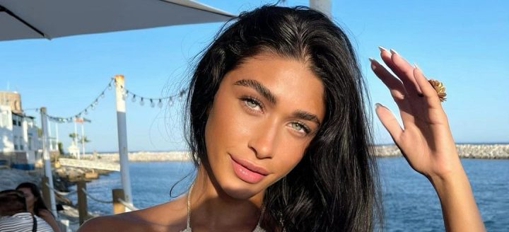 Shayna Caresse Senior: een prachtig Nederlands model