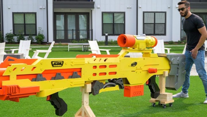 Man breekt wereldrecord met 's werelds grootste Nerf Gun | MAN MAN