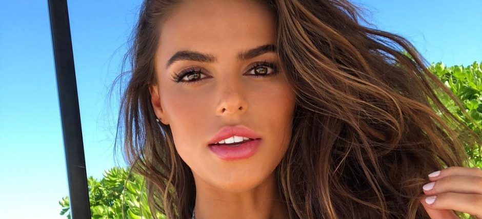 Instagram van Sports Illustrated-model Brooks Nader blaast je omver