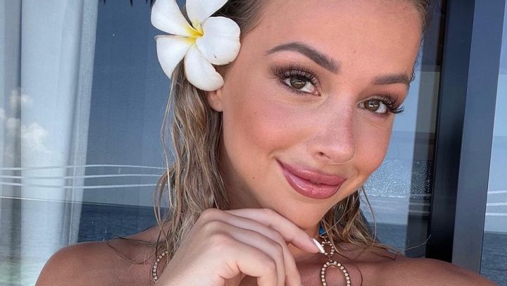 Van de vakantiefoto's van Emma Heesters krijgen wij het tropisch warm