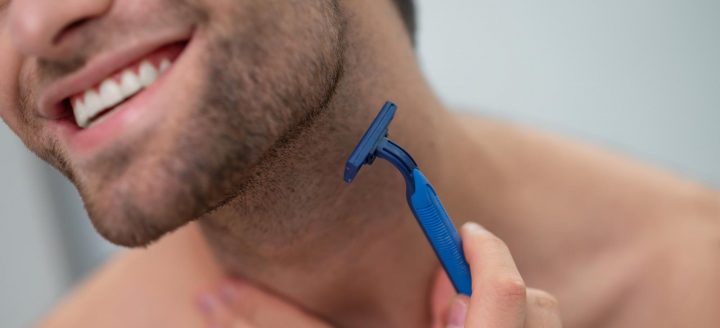 De #1 fout die veel mannen maken bij het scheren van de baard