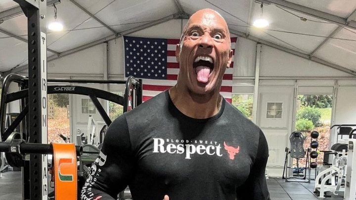 Dit eet Dwayne 'The Rock' Johnson op een dag | MAN MAN