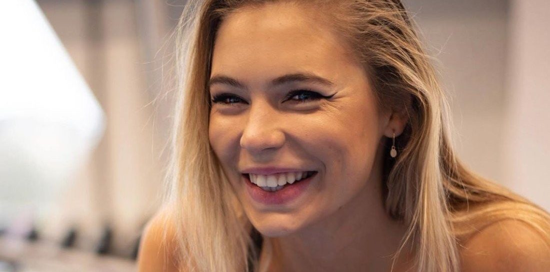 Jutta Leerdam steelt de show in nieuwe fotoshoot | MAN MAN