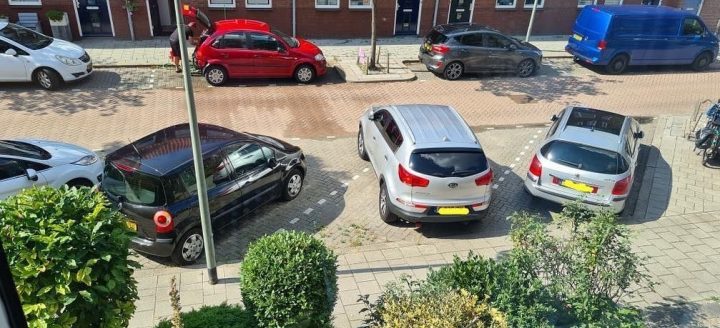 Instagram-account 'Parkeren is een vak, niet twee' is geniaal!