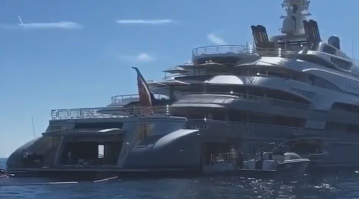 140 meter lang superjacht 'Ocean Victory' op beeld vastgelegd