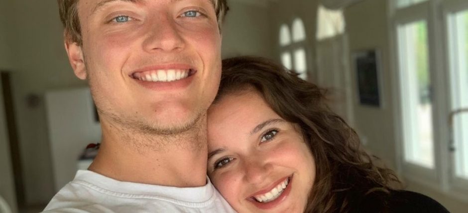 Tim van Rijthoven koopt prachtig, nieuw huis met vriendin