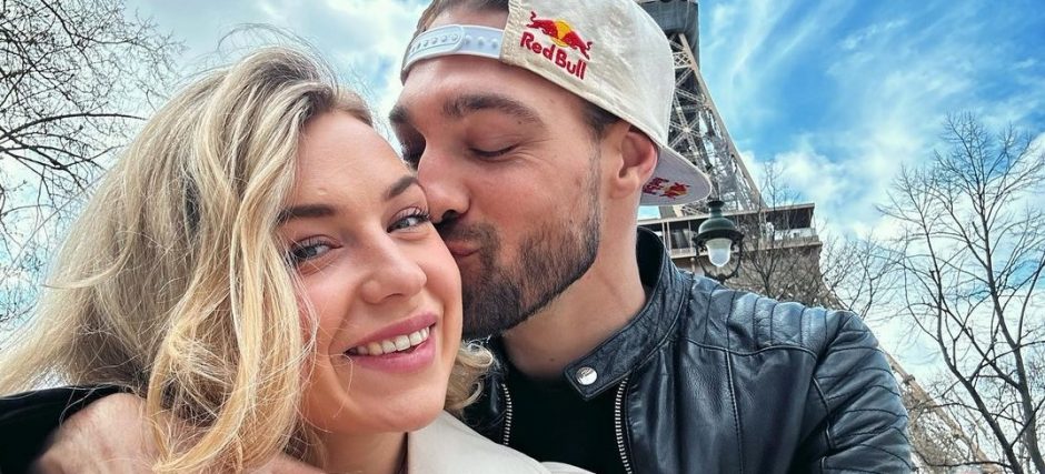 Joy Beune showt diepe decolleté tijdens fotoshoot voor LINDA